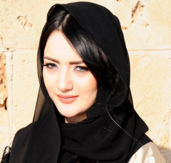 صورة: منال موسى بالحجاب لأول مرة في رمضان