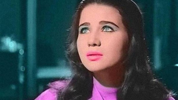 بالصور والفيديو الجمال وراثة أول ظهور لابنة زبيدة ثروت ونجلها في