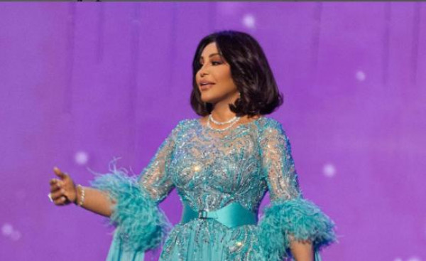 شاهد لحظات رومانسية بين أحلام وزوجها تثير الجدل على السوشيال ميديا